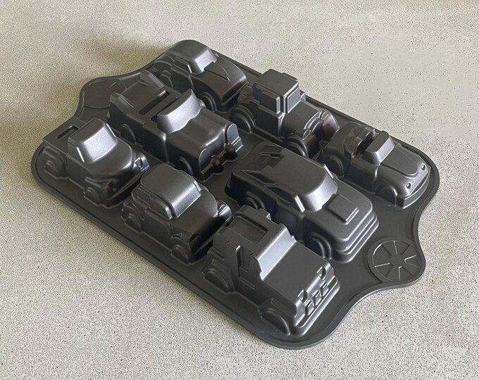 Nordic Ware Cars Birthday Cake Pan Heavy Cast Aluminum Cup Cake Pan ...