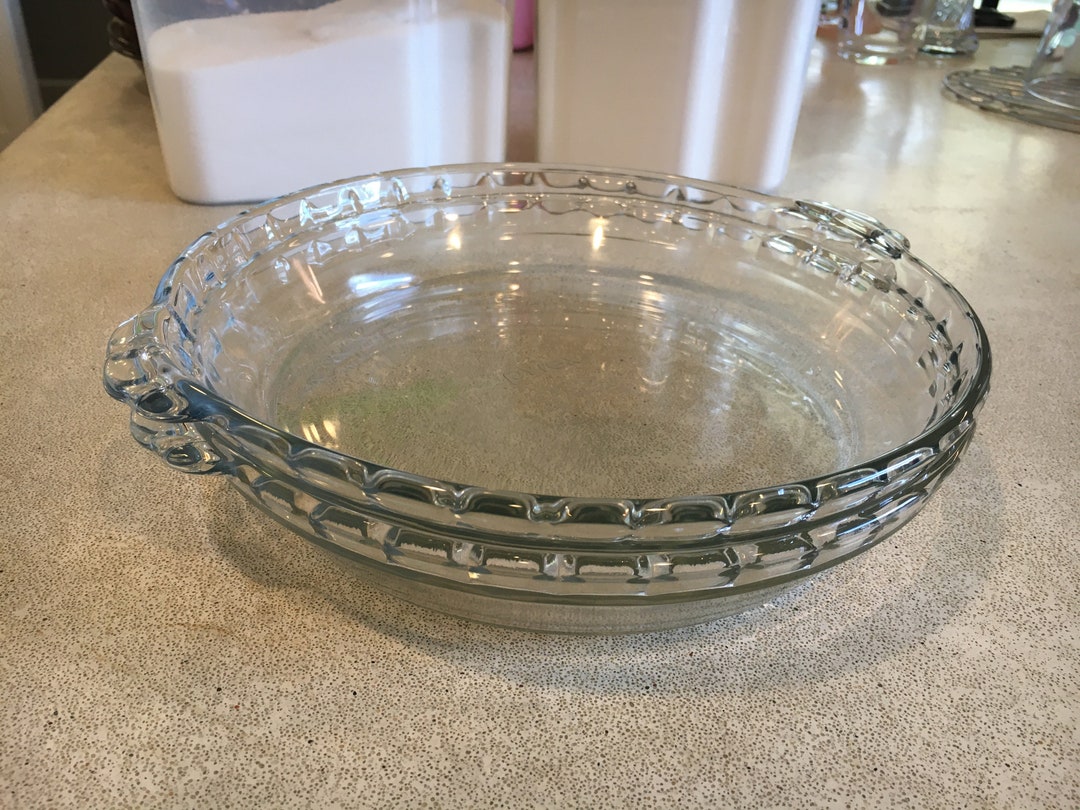 Set of 2 Vintage Pyrex Glass Pie Plates 229 a 9.5" Fluted Pie Baking ...