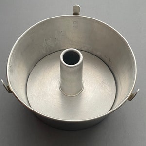 2 Piece Vintage Angel Food Cake Pan Wear Ever Aluminum 2 Piece Aluminum ...
