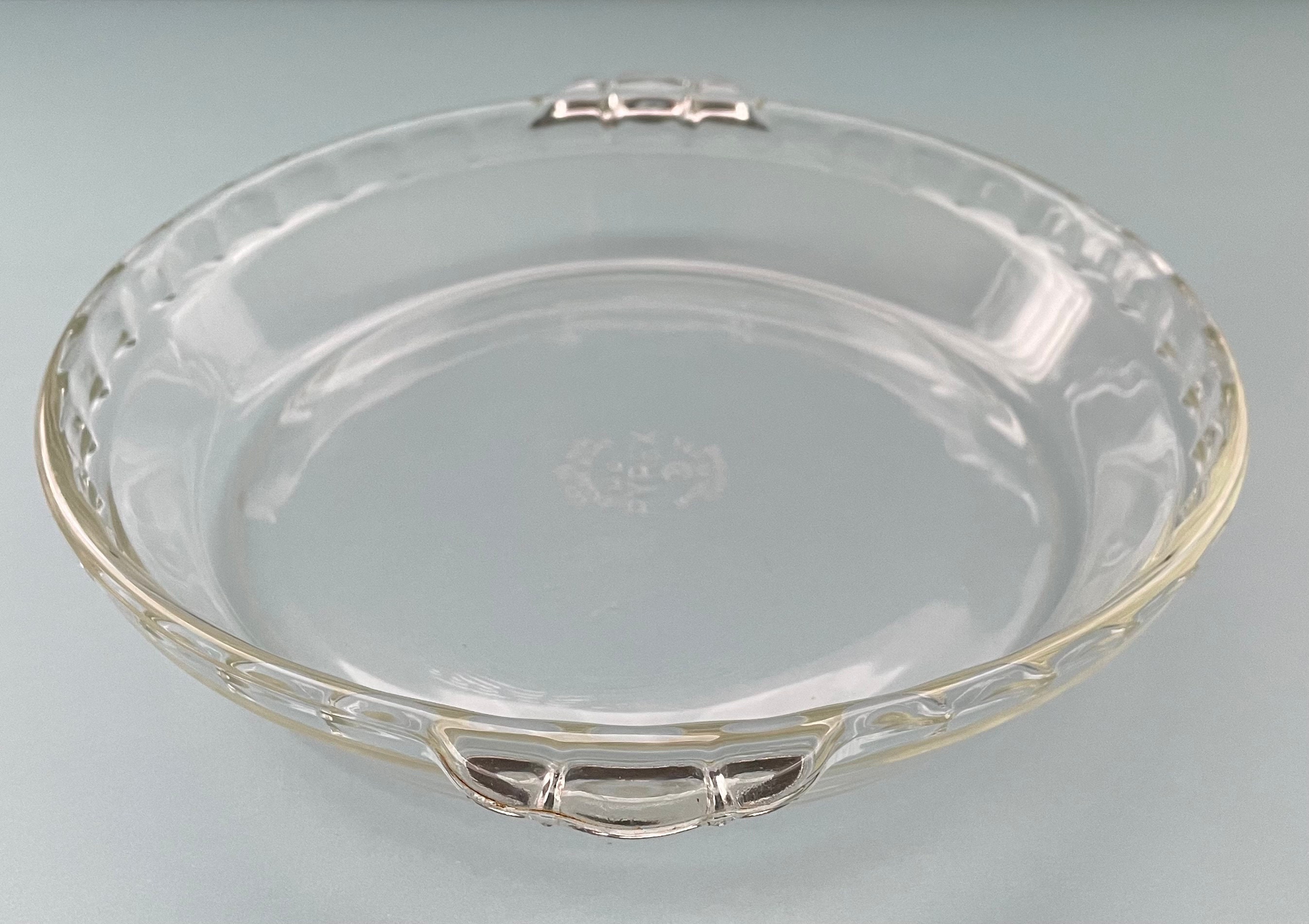 Vintage Pyrex Scalloped Glass Pie Plate 9.5