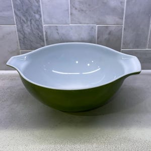 4 Quart Vintage Pyrex Verde Green Cinderella Mixing Bowl Avocado Green ...