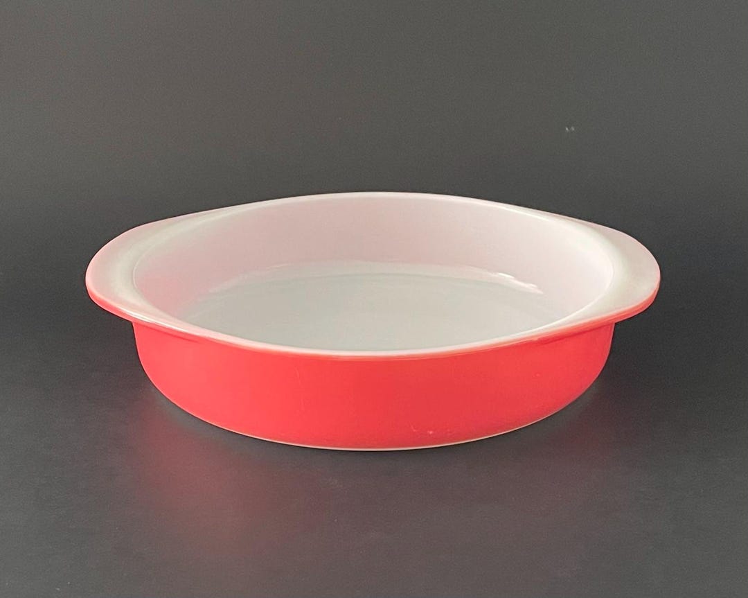 Vintage Pyrex Pink Flamingo Cake Pan: 1960s Milk Glass Baking Dish - Etsy