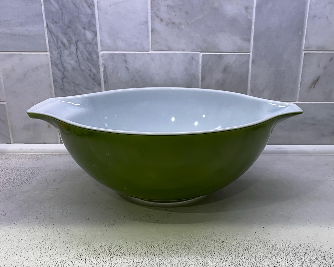 4 Quart Vintage Pyrex Verde Green Cinderella Mixing Bowl Avocado Green ...