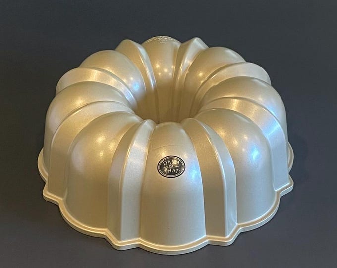 Bundt Cake Pan Dash of That Cake Baking Pan Made in the USA - Etsy