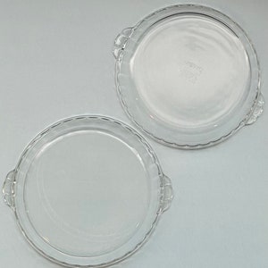 2 Vintage Pyrex Pie Plates Deep Dish 229 Scalloped Pie Baking Dish 9.5 ...