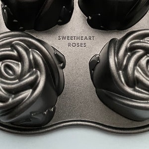 Vintage Nordic Ware Sweetheart Roses Cupcake Pan Heavy Cast Aluminum ...