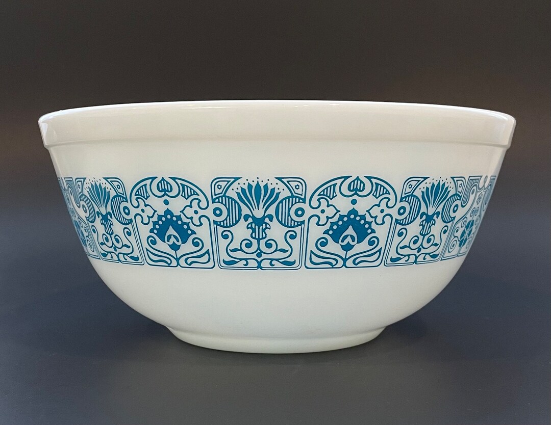 Vintage Pyrex Horizon Blue Mixing Bowl Pyrex Number 403 a 2 1/2 Quart 8 ...