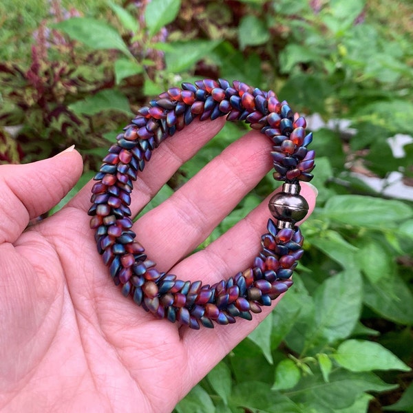 Magatama Bracelet - Etsy