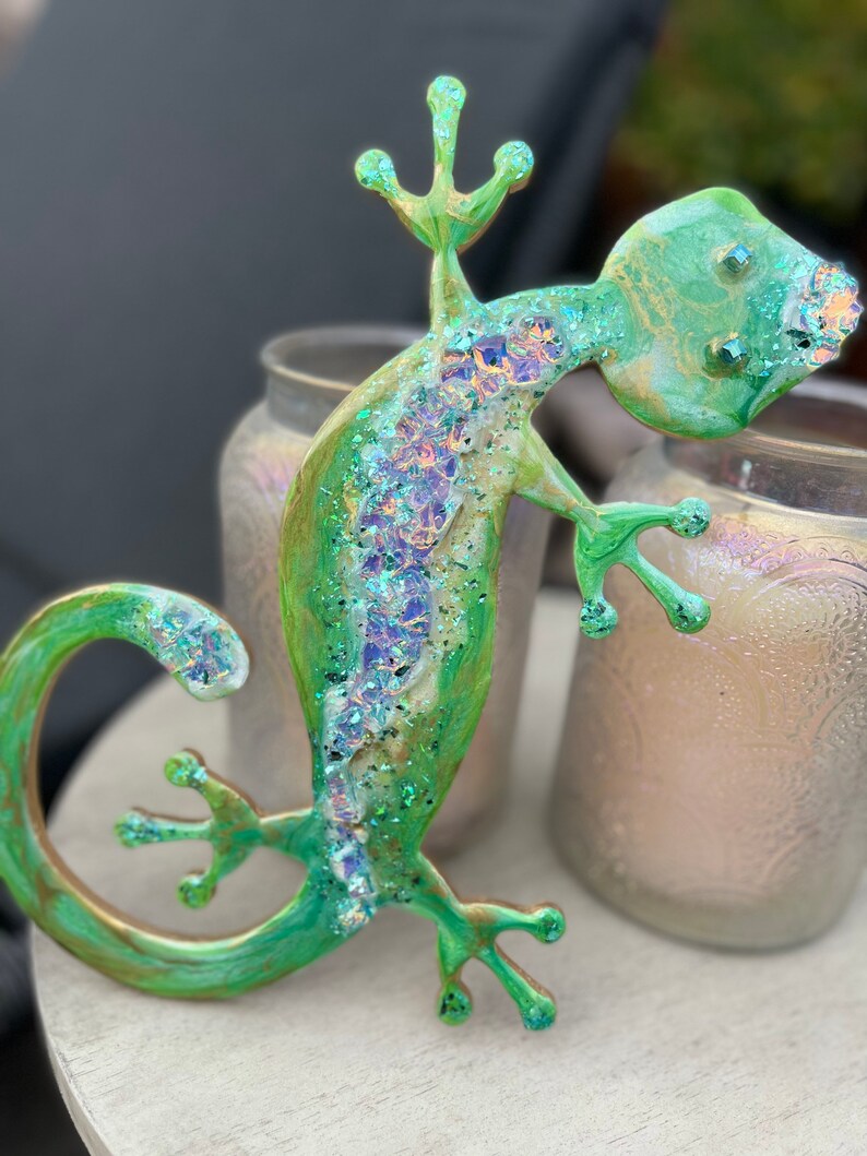 12 Lizard Resin Art. - Etsy