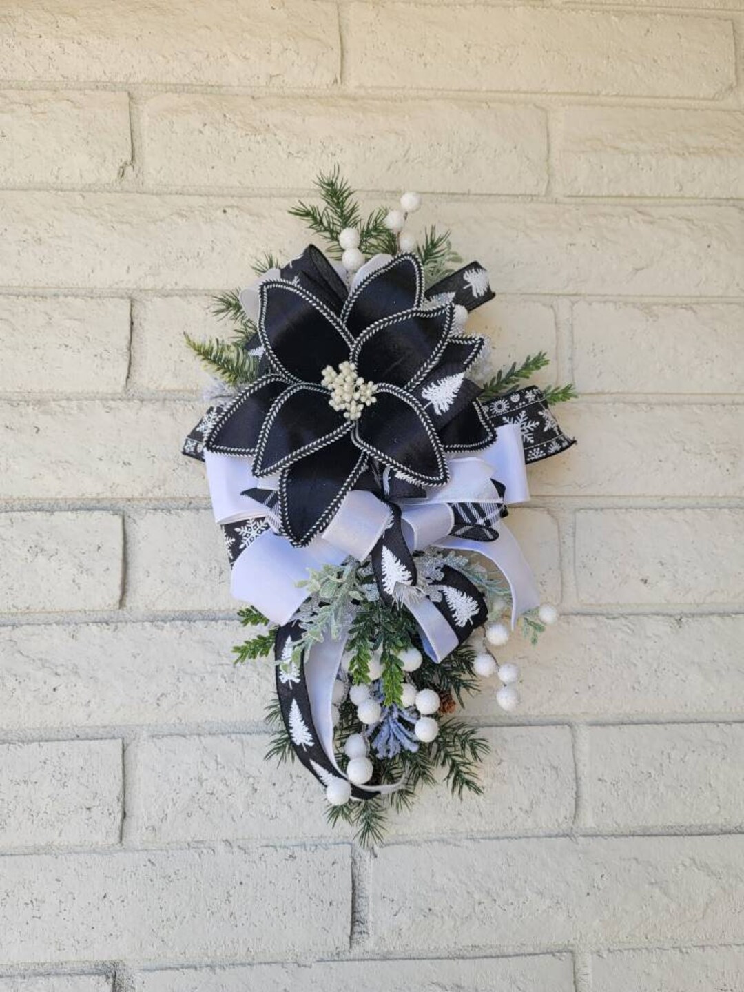Black and White Lantern Swag. Small Door Decor, Holiday Decorations ...