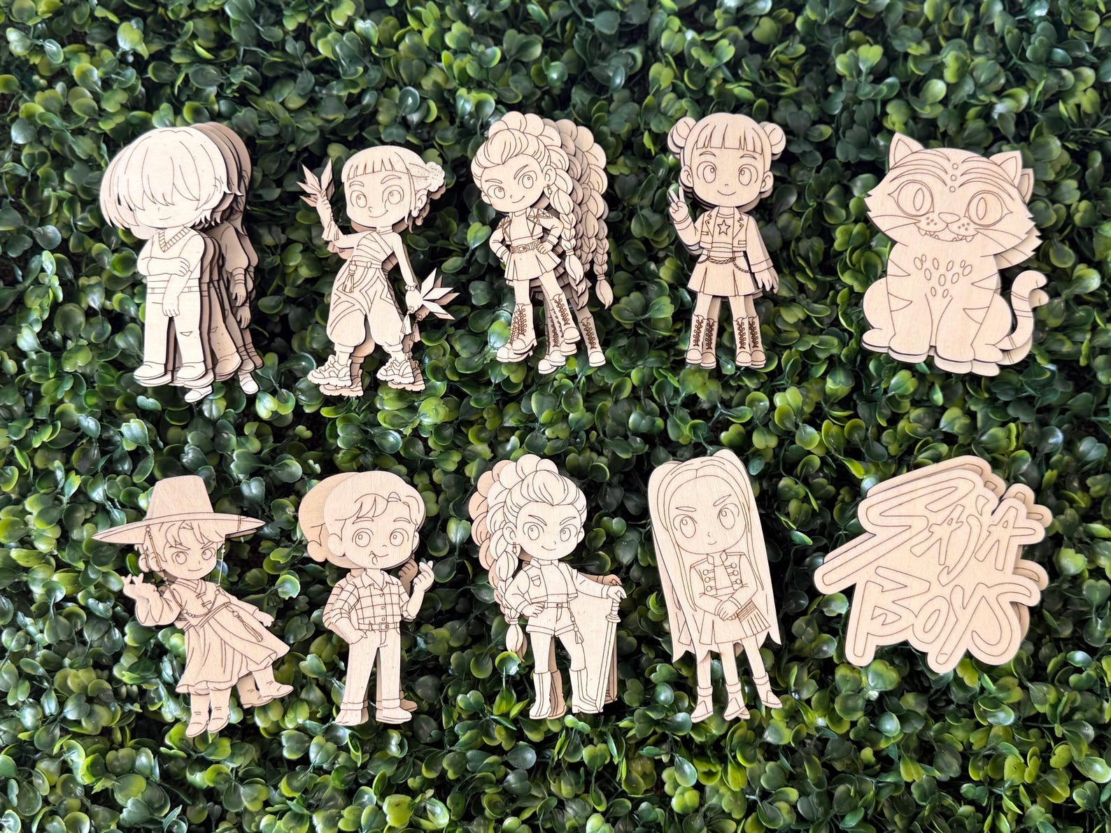 Character Wood Character Cutouts With Paint Markers | Party Favors ...