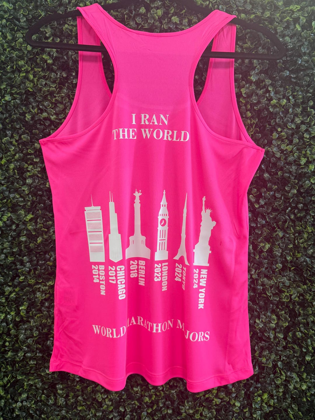 World Major Marathon Tank Running Tank Who Runs the World Womens and ...