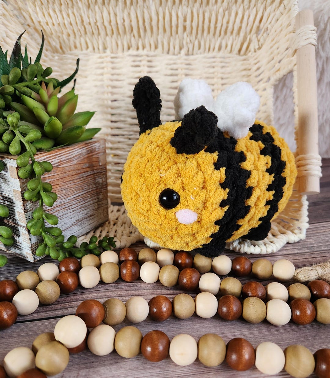 R2S Bumble Bee Stuffie / Plushie / Crochet / Amigurumi - Etsy