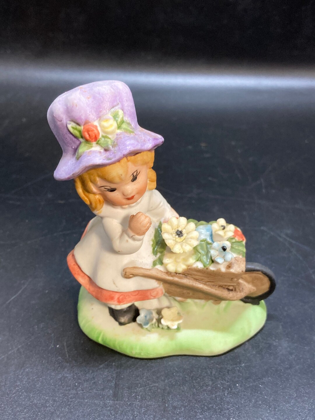 Vintage Ceramic Girl - Etsy