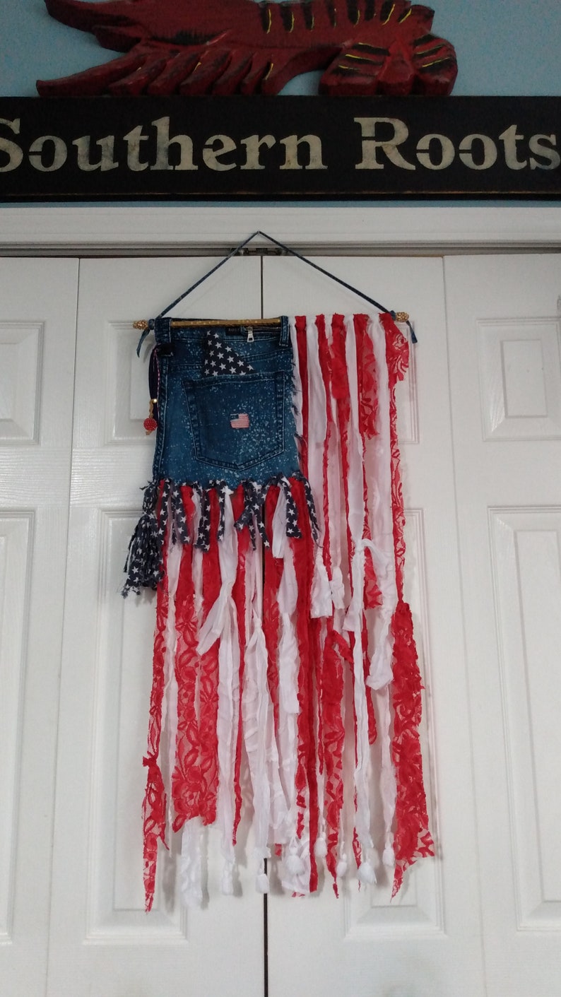 American Rag Flag 'R-O-C-K in the U.S.A.' Patriotic US Shabby Chic ...