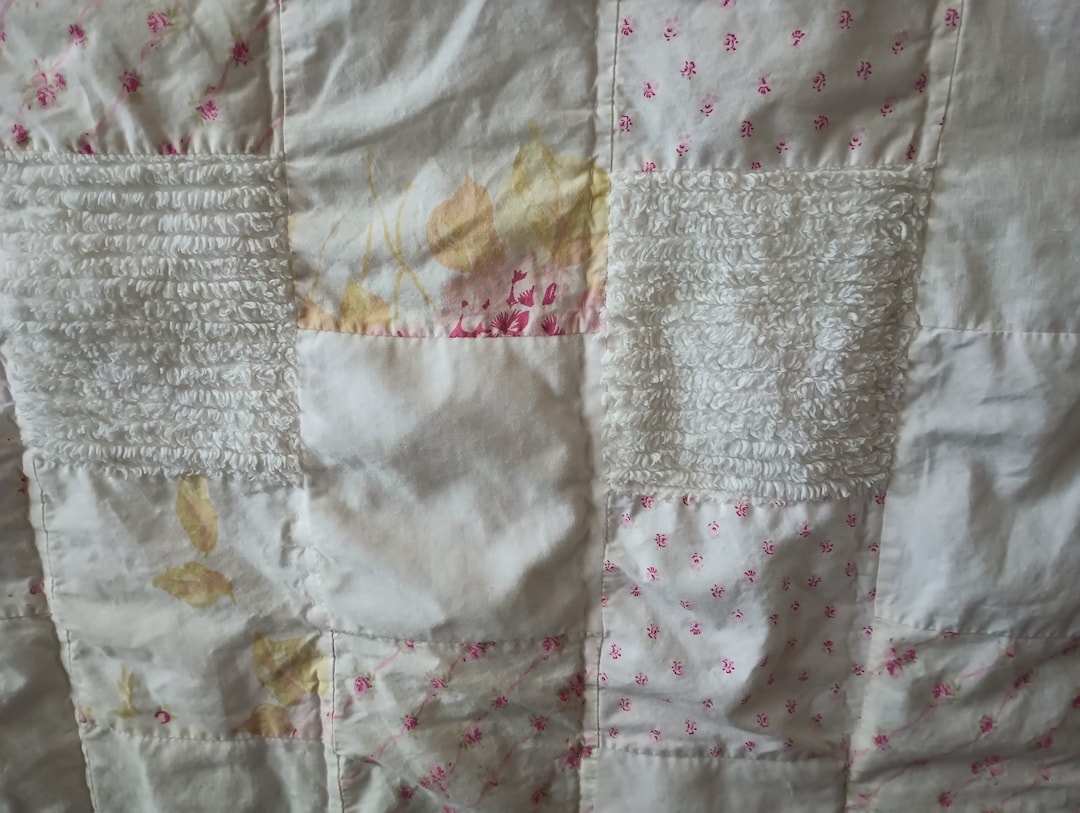 Rachel Ashwell Simply Shabby Chic Patchwork Floral Queen Comforter ...