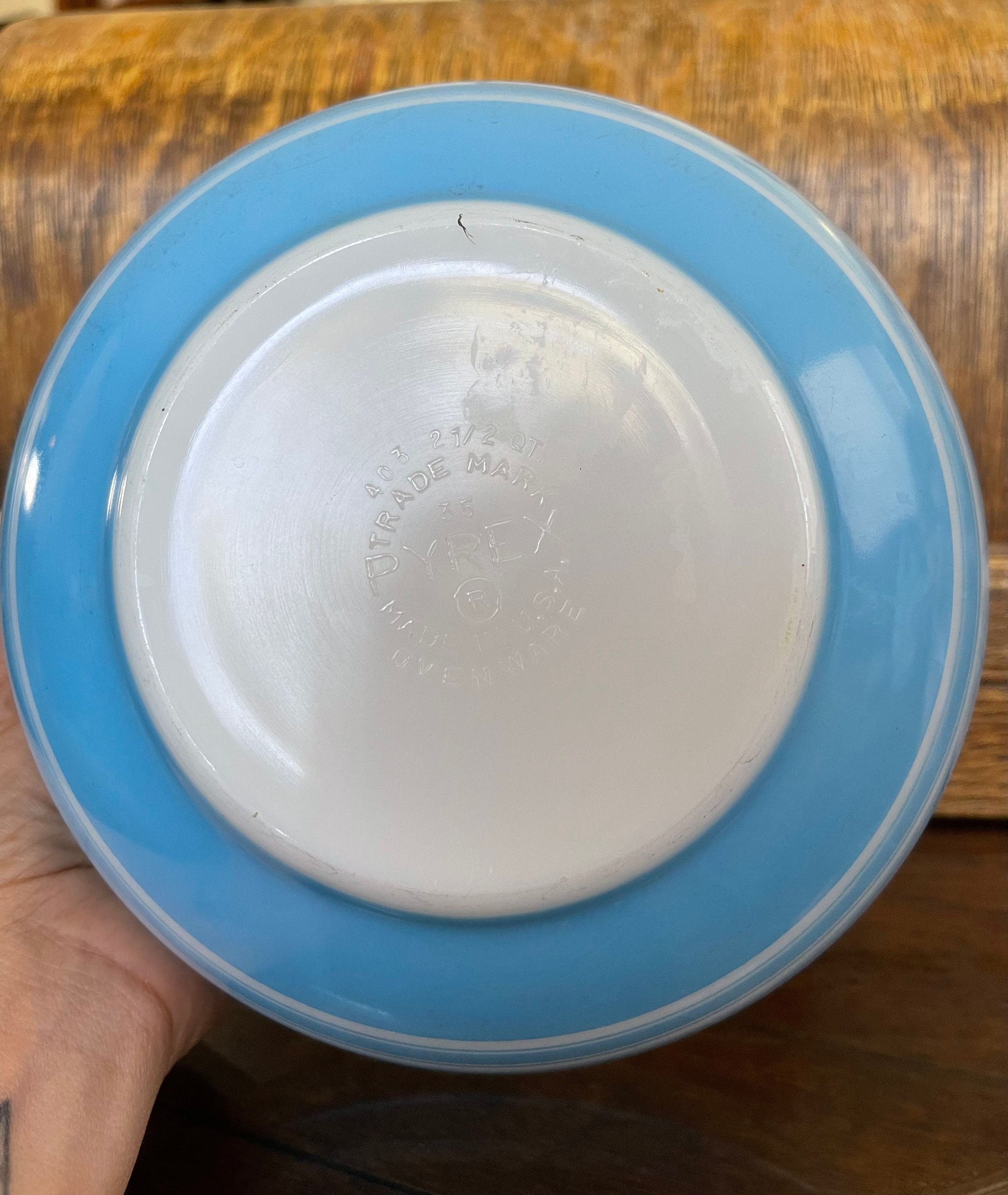196’s Vintage Pyrex Bowl Blue & White Bowl - Etsy