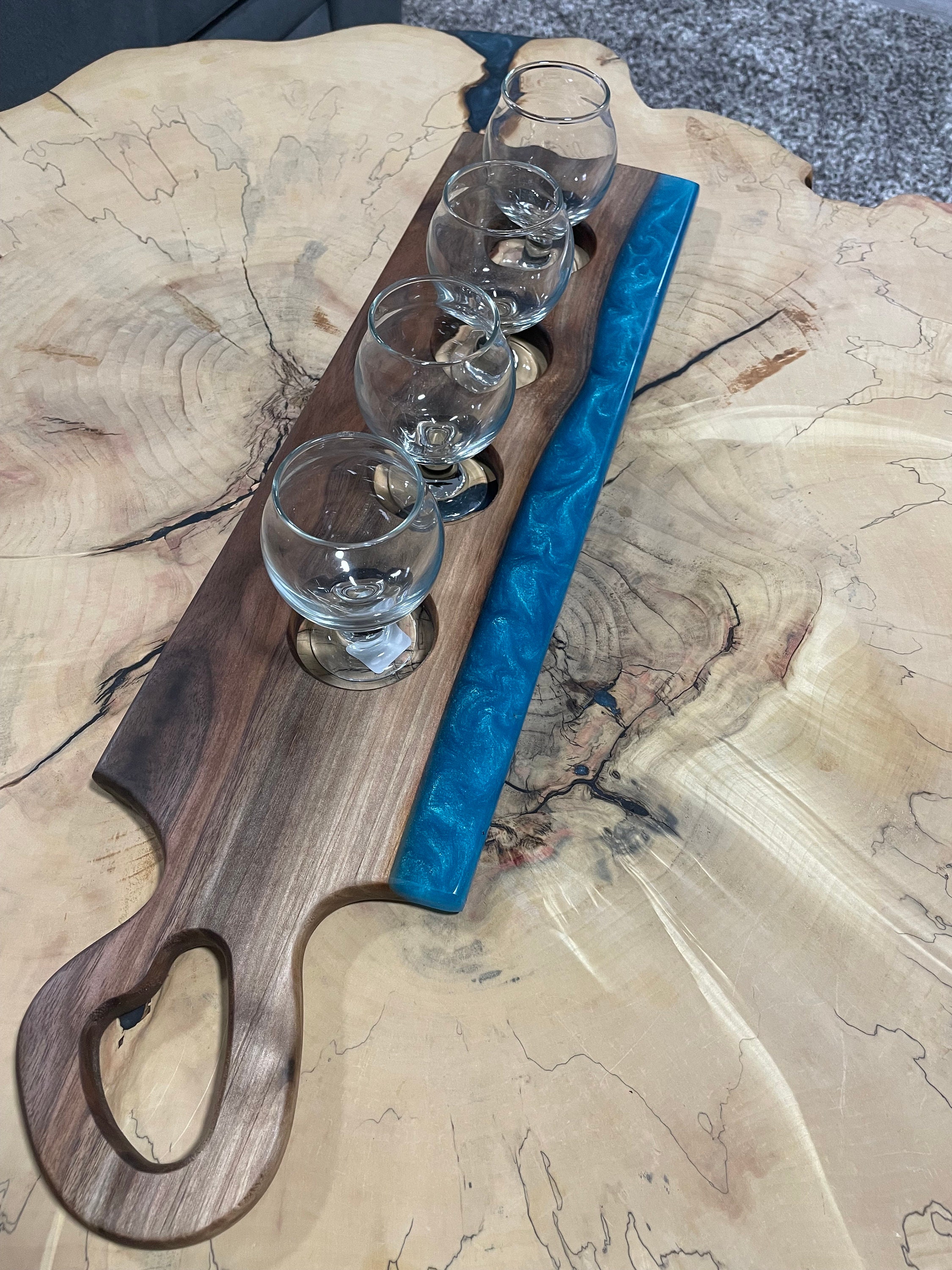 Walnut and Epoxy Beer Flight Board / Drink Tasting / Serving Board - Etsy
