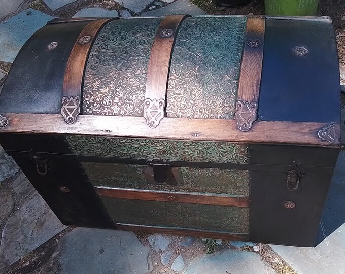 Refinished Embossed Tin Victorian Trunk - Etsy