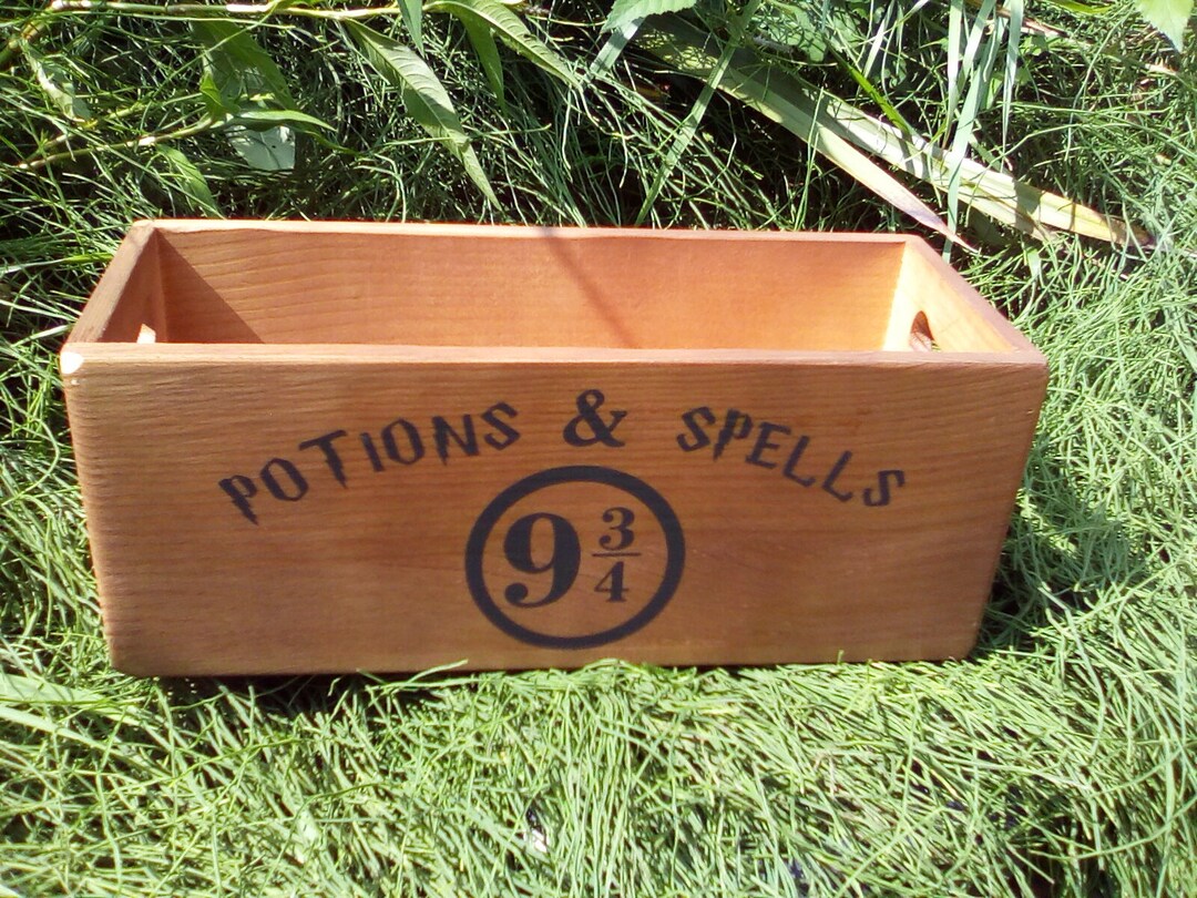 HARRY POTTER Style Antique Rustic Wooden Storage Box. Potions & Spells ...