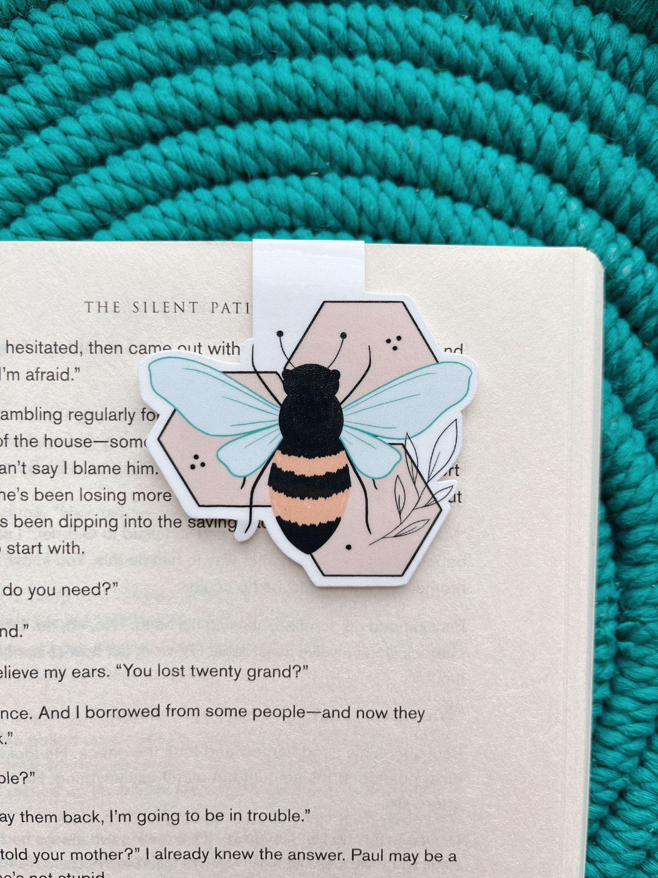Bumble Bee Magnetic Bookmark: Honeycomb Book Page Holder - Etsy