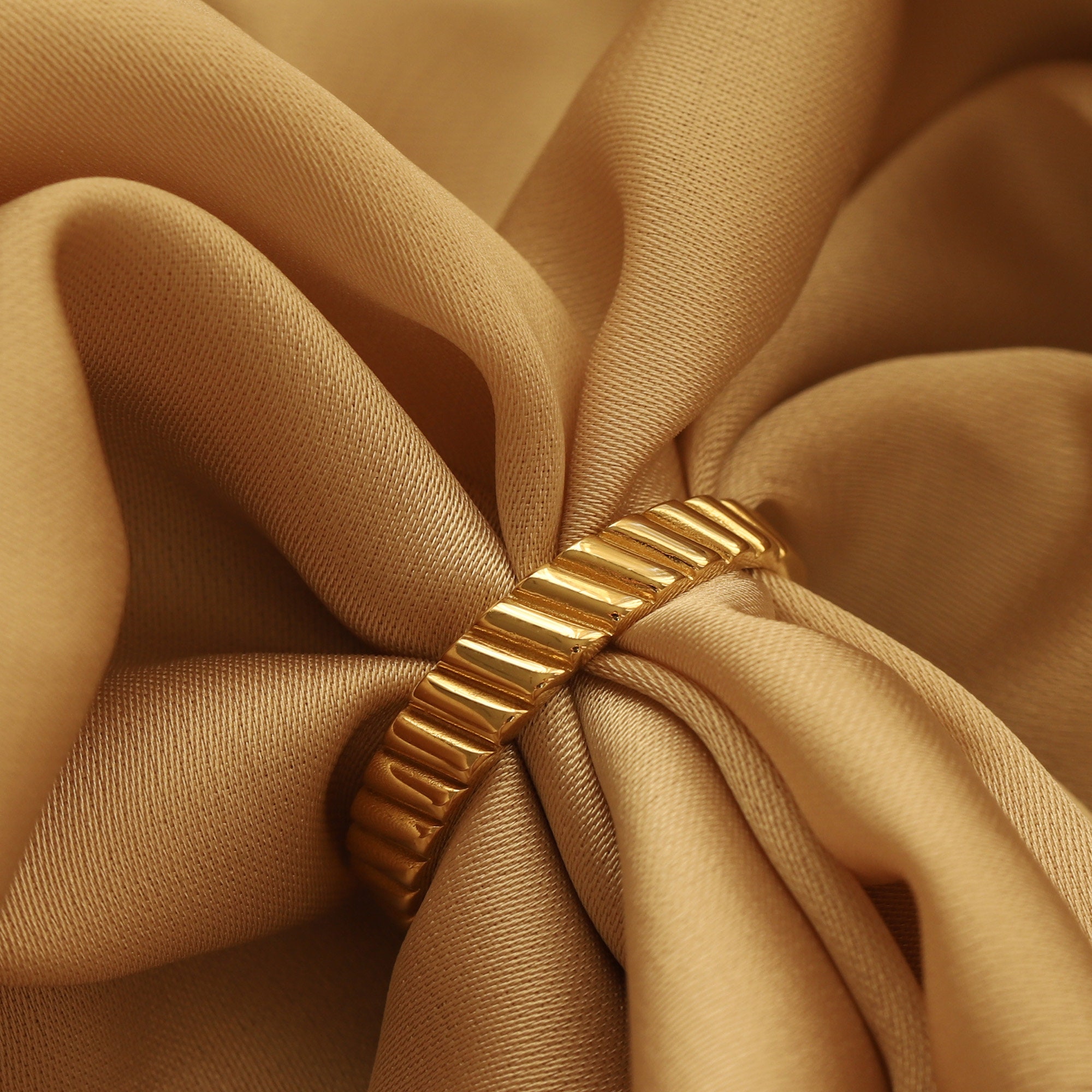 14K Gold Thin Wedding Ring Diagonal Striped Patterned Gift for | Etsy