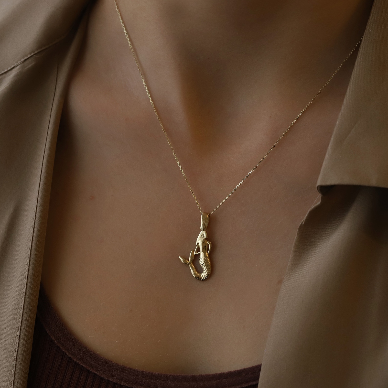 14K Solid Real Yellow Gold Mermaid Pendant Brilliant Surface Necklace ...