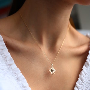 14k Gold Circle Sun Pendant Chain Charm Friendship Good Luck Sunshine ...