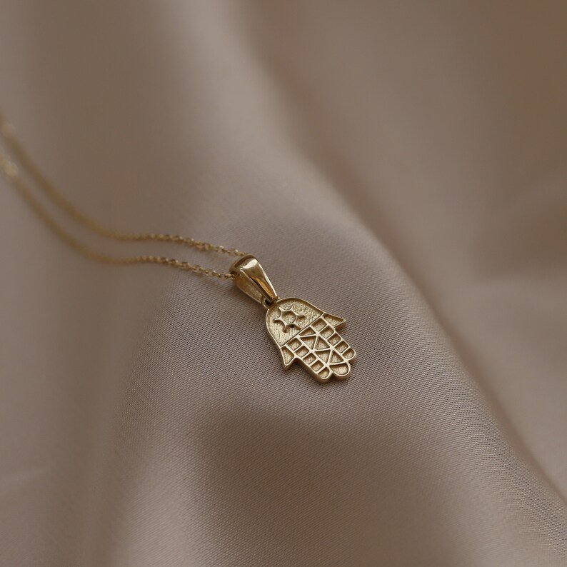 14K Solid Gold Hamsa Pendant Necklace, Fatima Hand Charm - Etsy