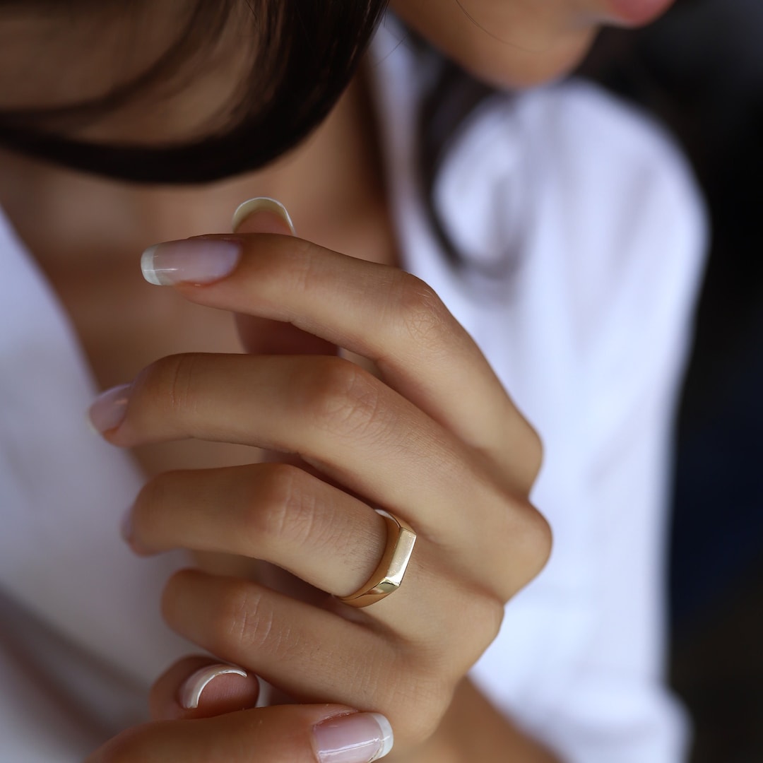 14K Gold Letter and Name Signet Ring Personalized Fine Jewelry Gift for ...