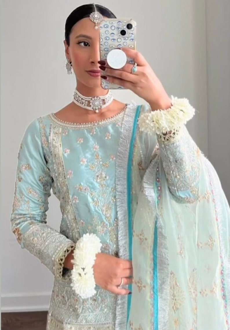White Flower Gajra,hand Gajra,reusable Gajra,nikkah Flower Jewellery ...