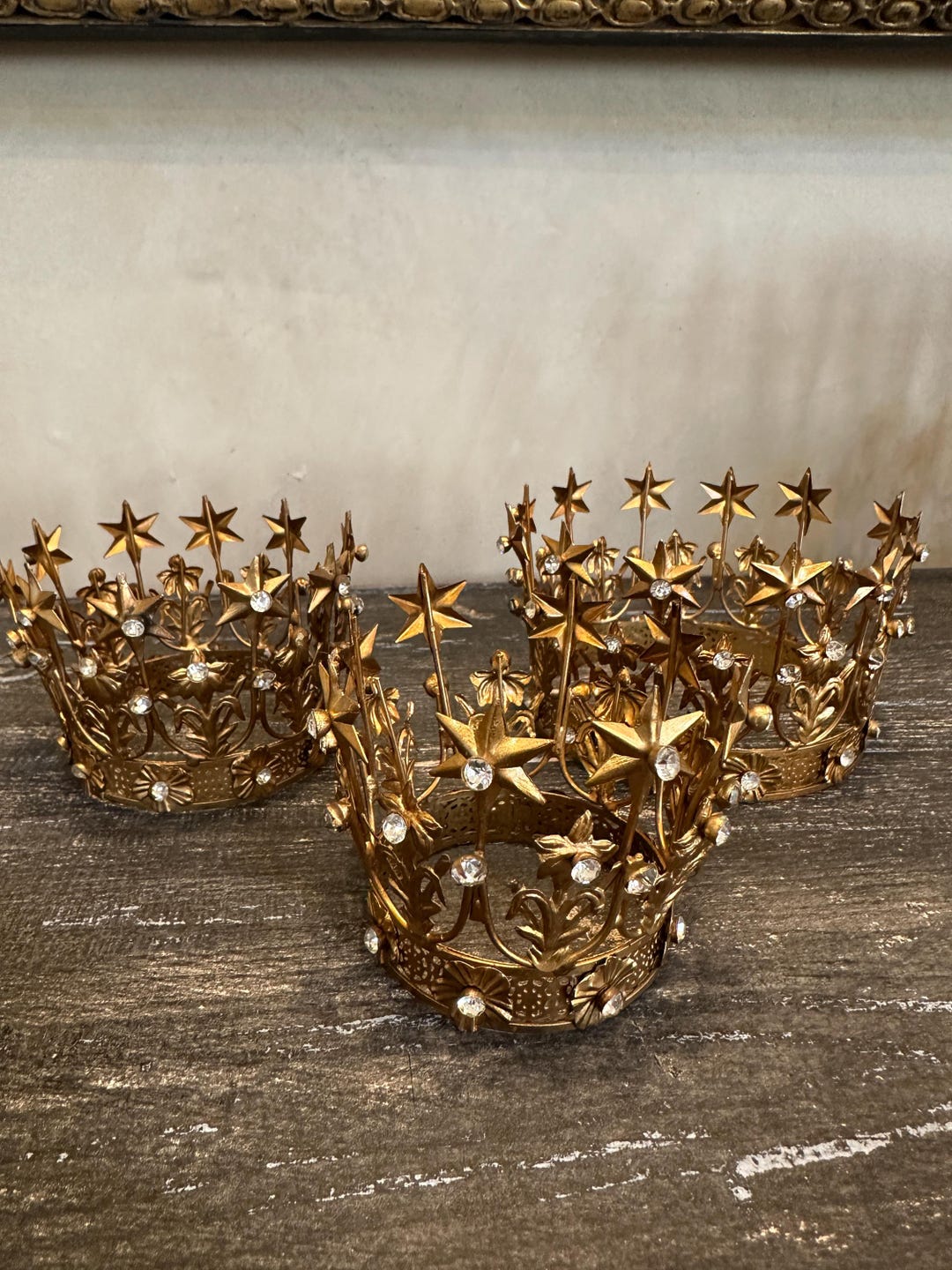 Set of 3 Metal Crowns - Etsy