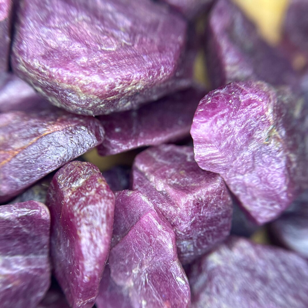 1 KG AAA Natural Pink Ruby Raw Gemstone: 10-25mm Rough Rubies - Etsy