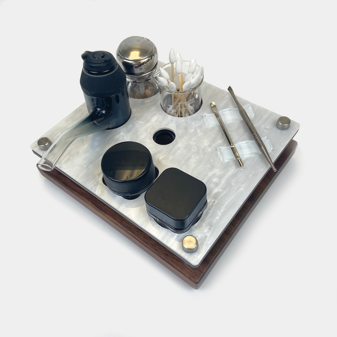 The Puffco Proxy Pipe Holder Dab Tray Cleaning Station Vape Session ...