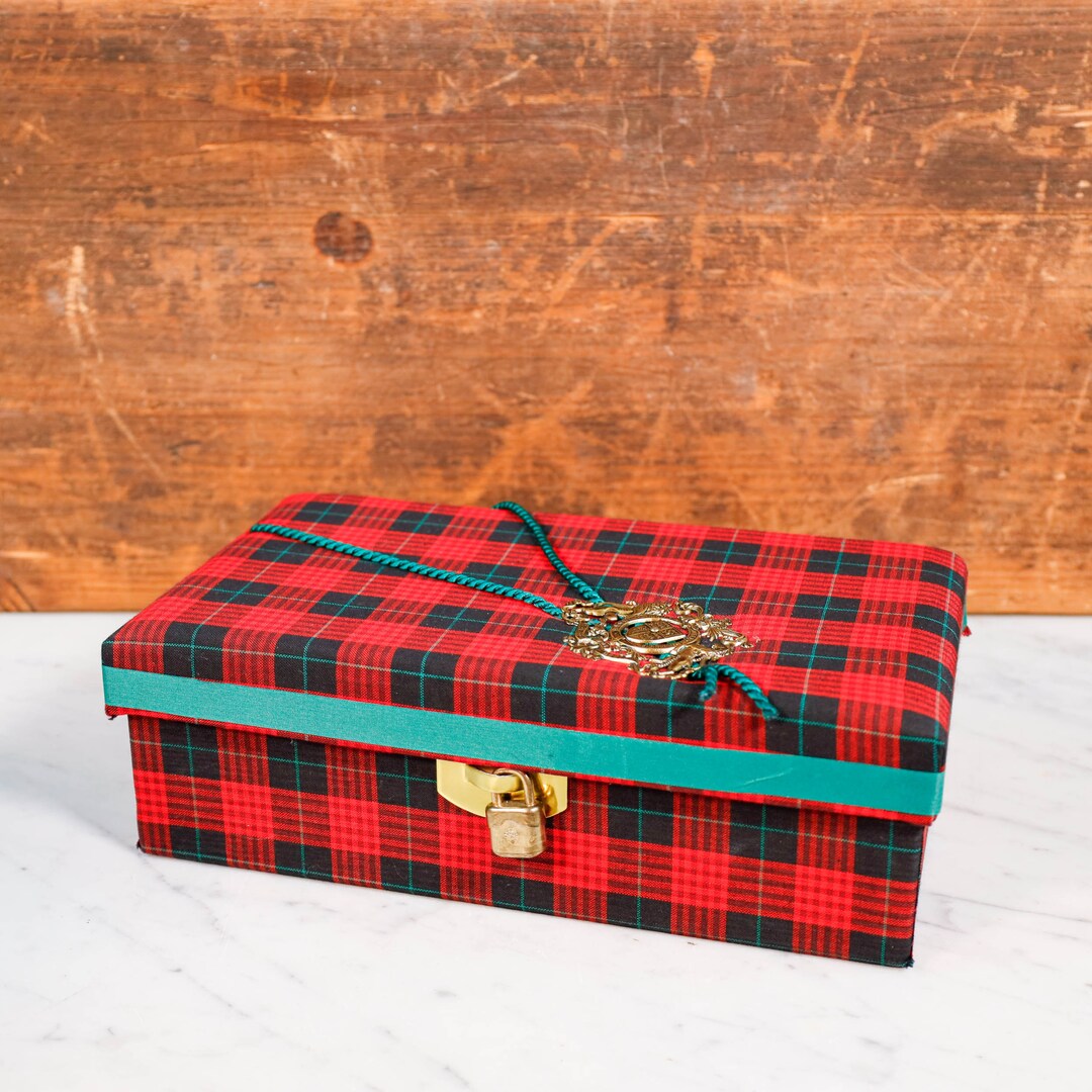 Checkered Trinket Box With Coat of Arms - Etsy