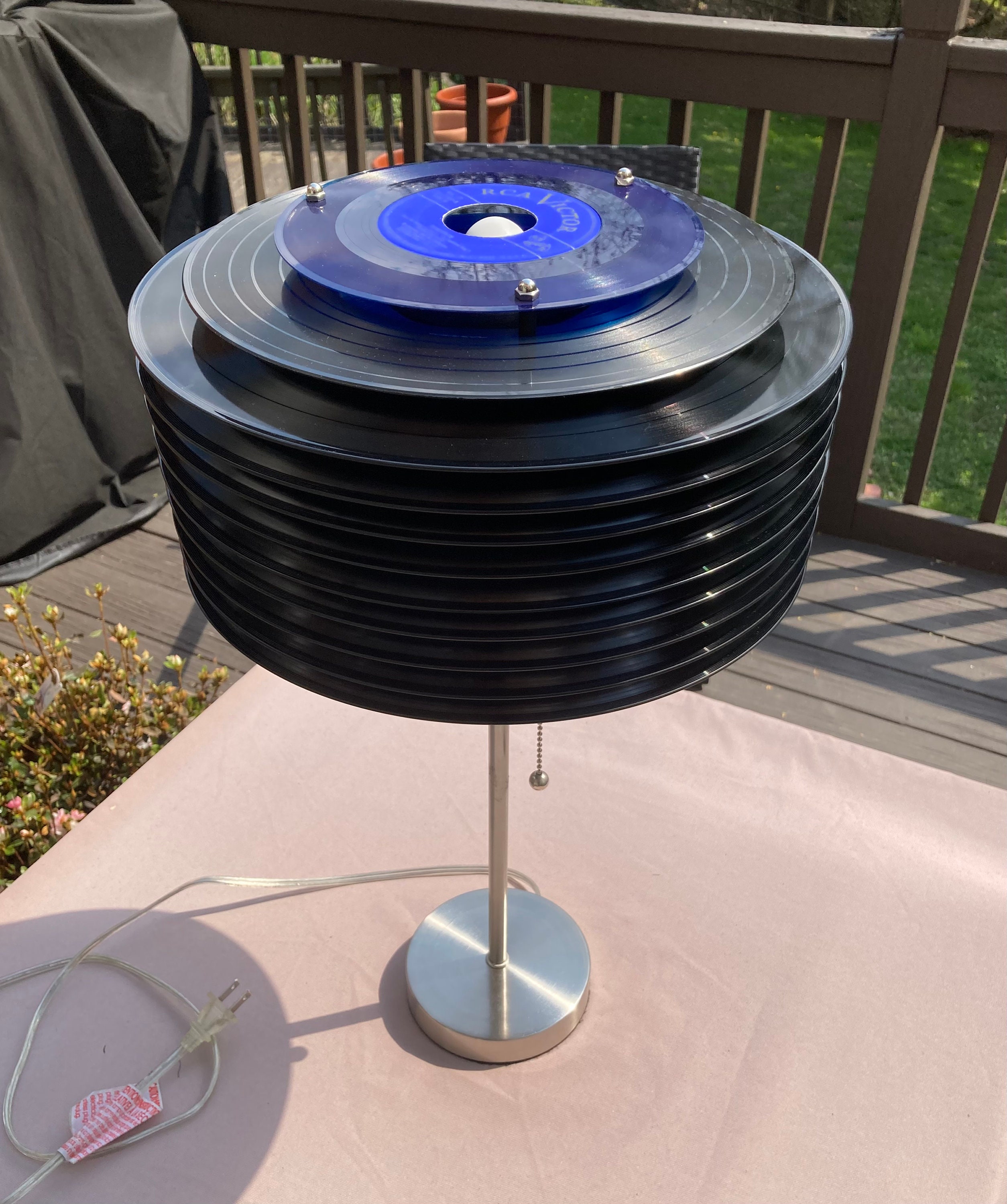 Vinyl Record Table Lamp. Upcycled 33 Rpm/45 Rpm/10 Vinyl Record Touch ...