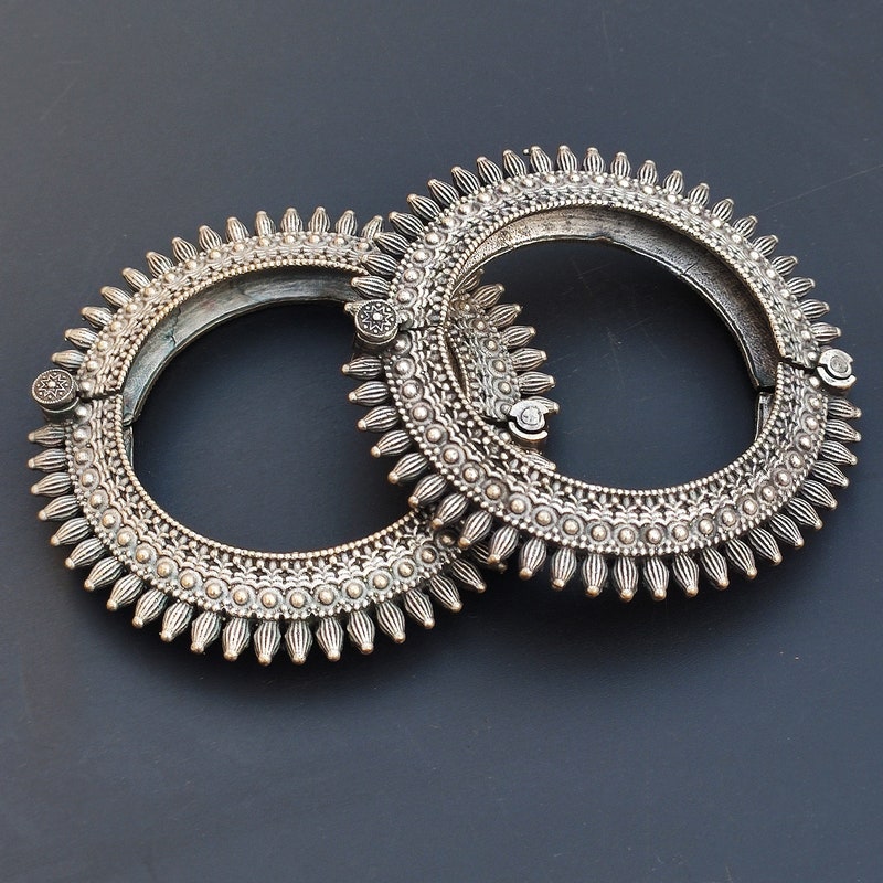 Silver Bangle - Etsy