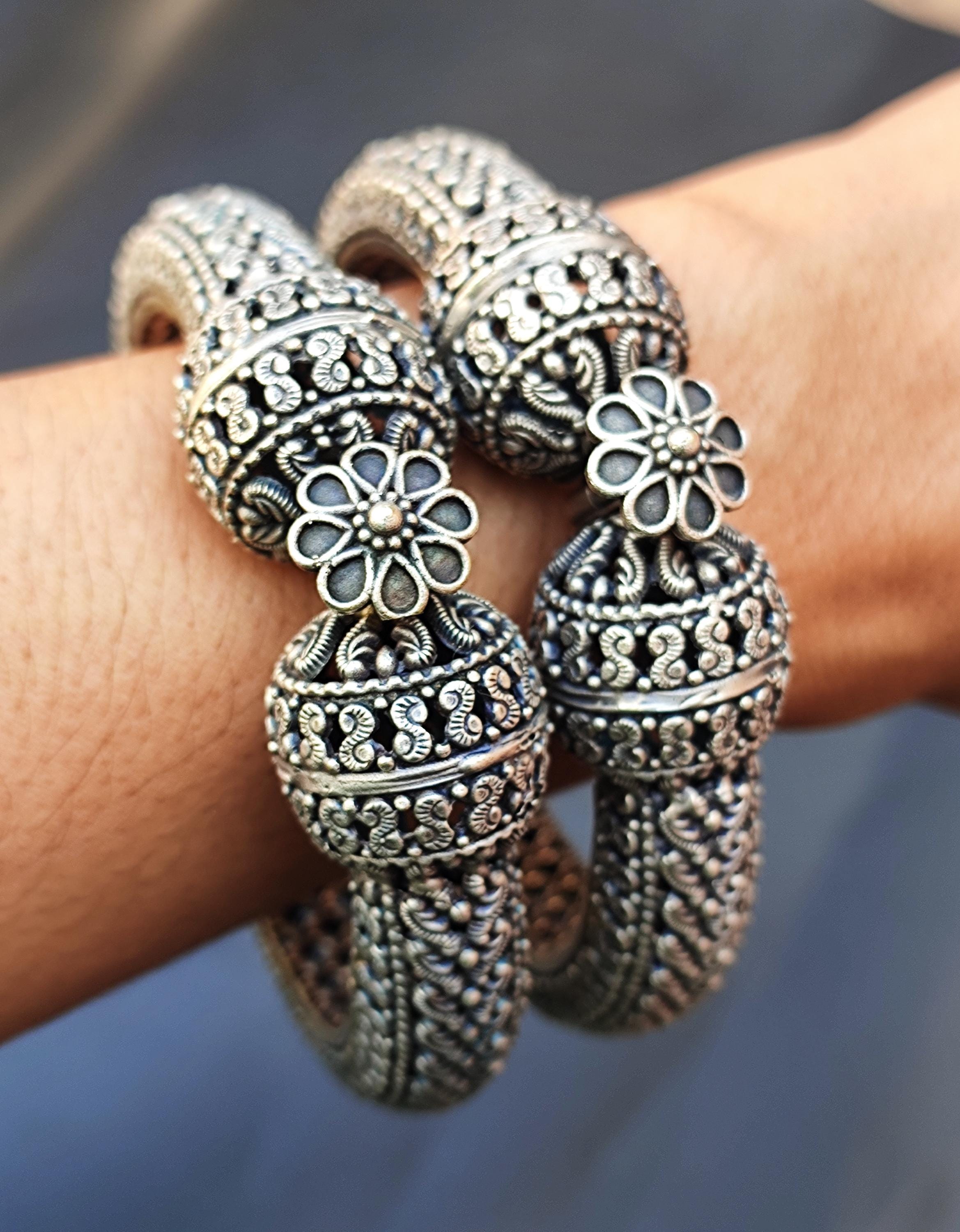 Matching Pair Floral Motif Oxidized Silver Bangle Bracelet (kada ...