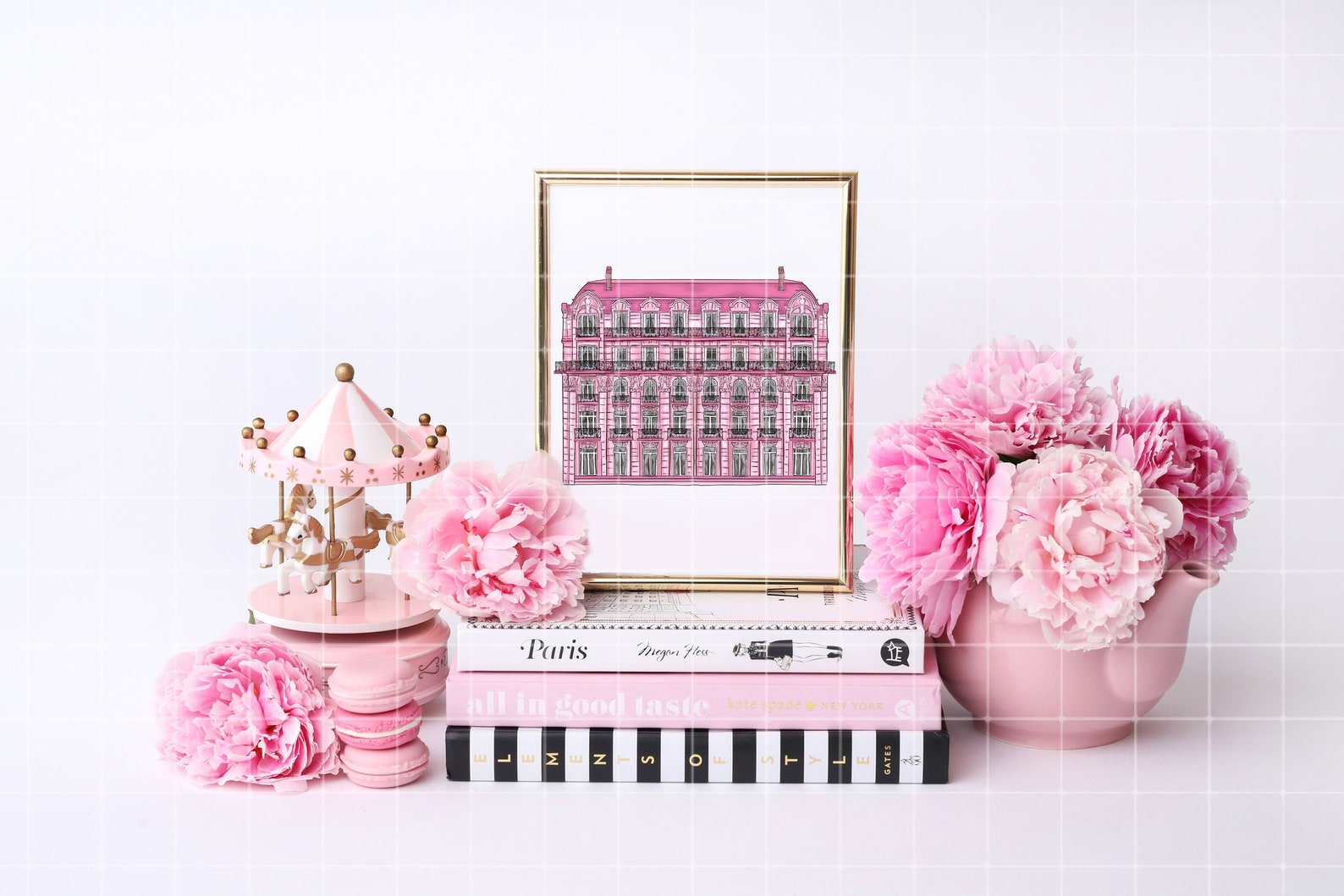 Slim Gold Frame Mockup Pack 11x15inch, Horizontal & Vertical, Gold Mock ...