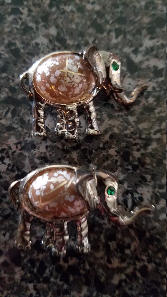Vintage Pair Elephant Pins - Etsy