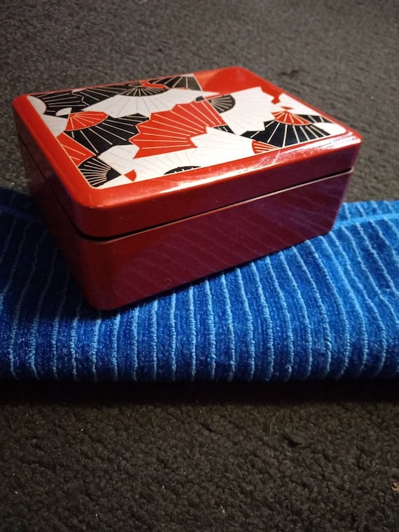 Vintage Japanese Laquerware Obento Box, Jewelry, Trin… - Gem