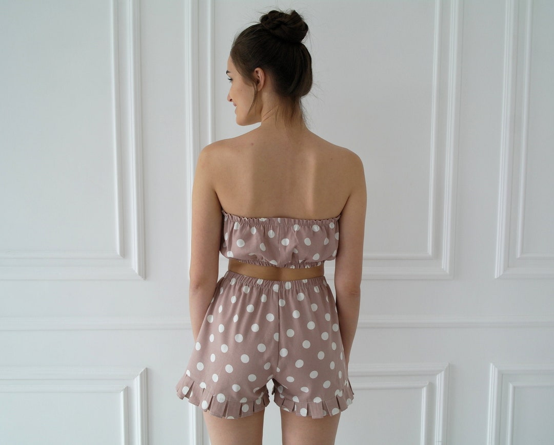 SHORT EN LIN FEMME, Short en lin, Short en lin doux à volants. Short en ...