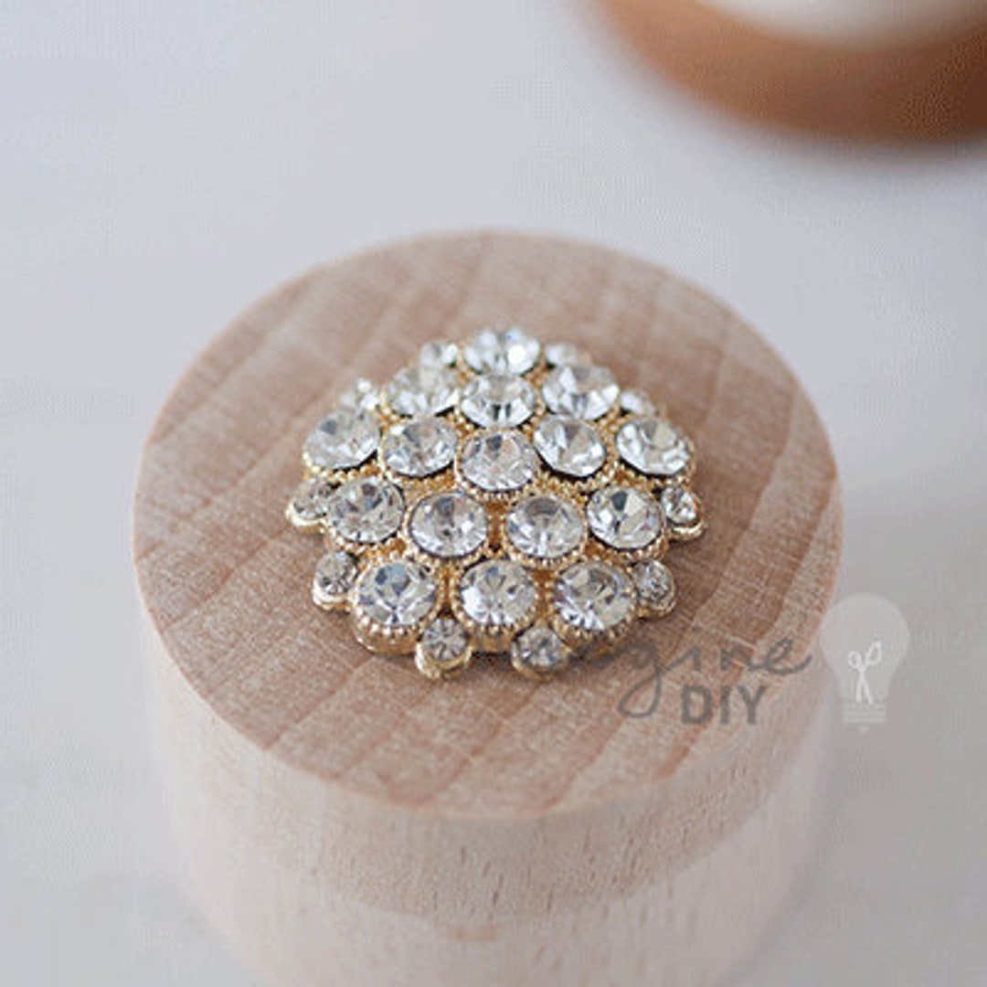 Maddie Gold Small Crystal Cluster Embellishment in Gold Setting ...