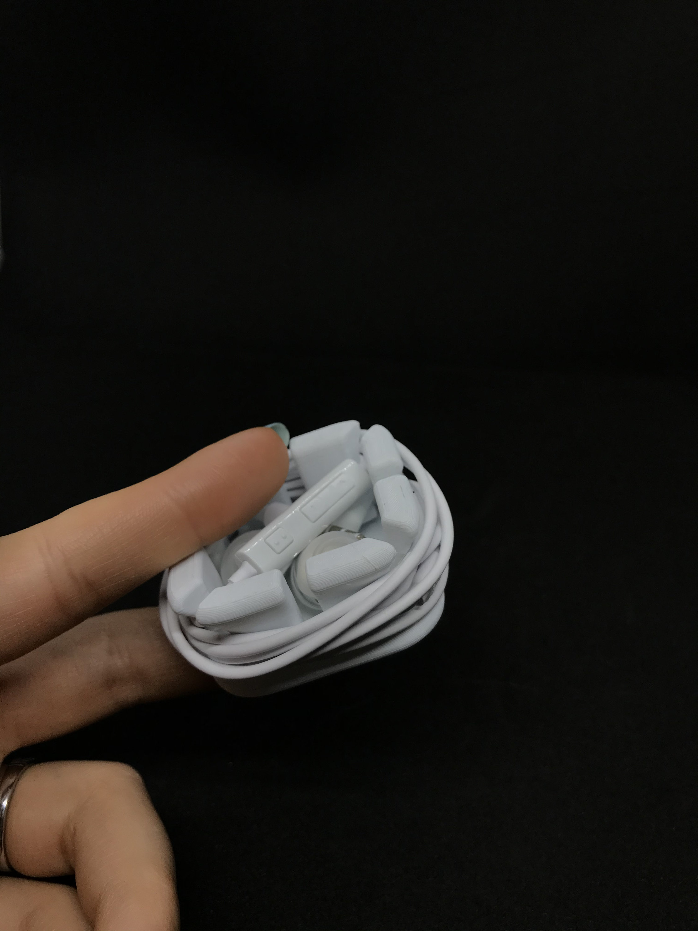 Earbud Holder / Headphone Holder / Organizer / 3D printed | Etsy