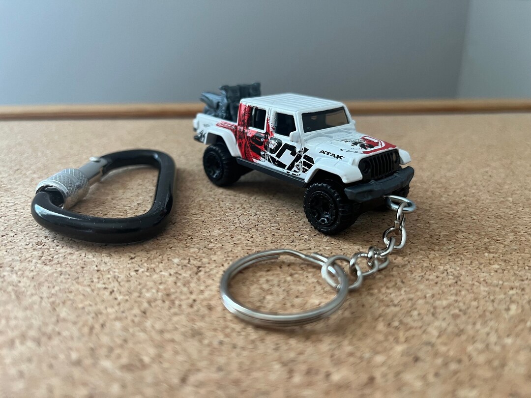 Jeep Gladiator Custom Keychain White in Color - Etsy