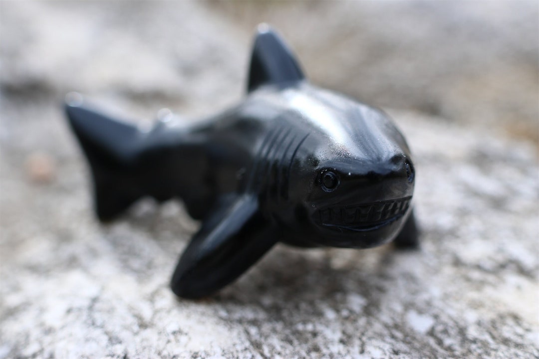 3inch Obsidian Carving Shark, Crystal Skull, Shark Carving, Crystal ...