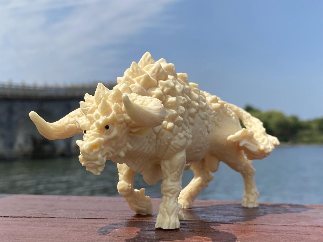 5.6 Natural Ivory Nut Carved Dragon,crystal Dragon,creativity Carving ...