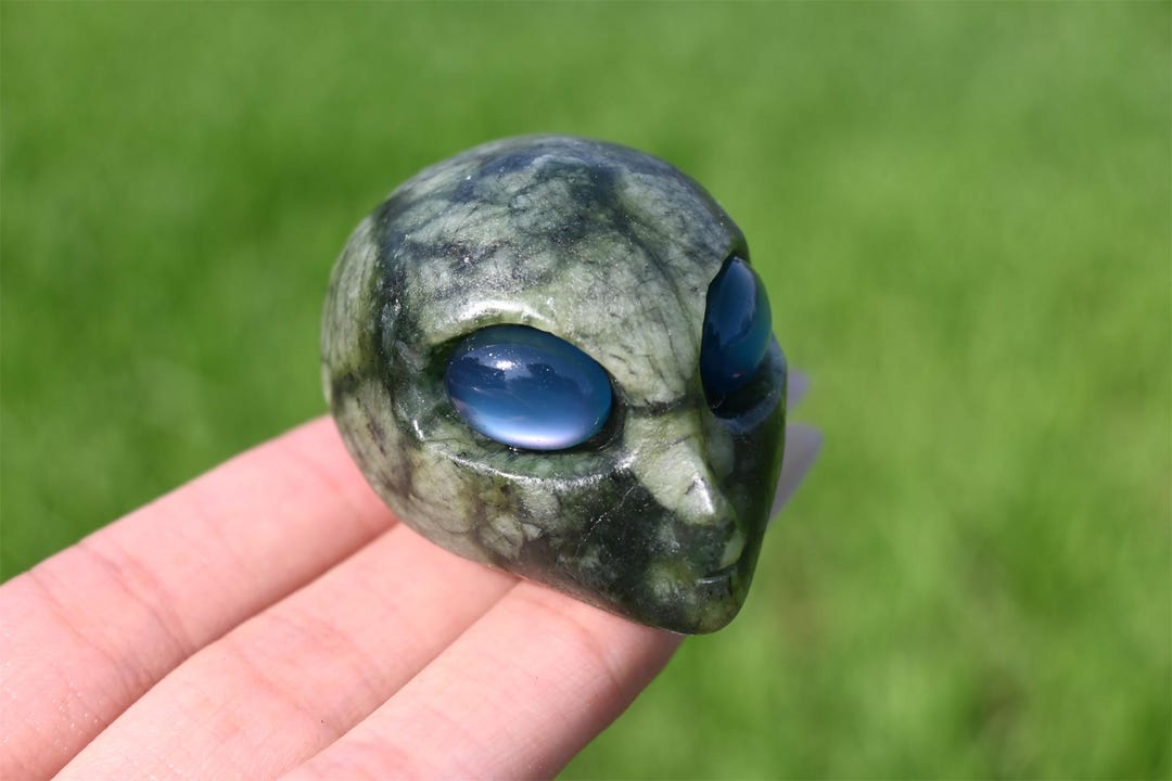 2.3inch Natural Jade Alien Skull,alien Carving, Crystal Skull, Home ...
