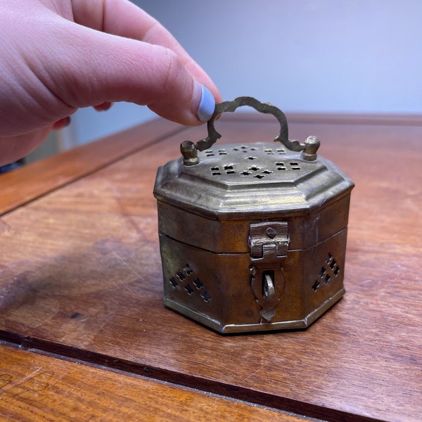 Antique Cricket Box - Etsy