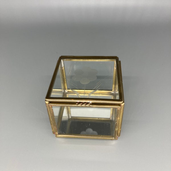 Vintage Glass Box - Etsy
